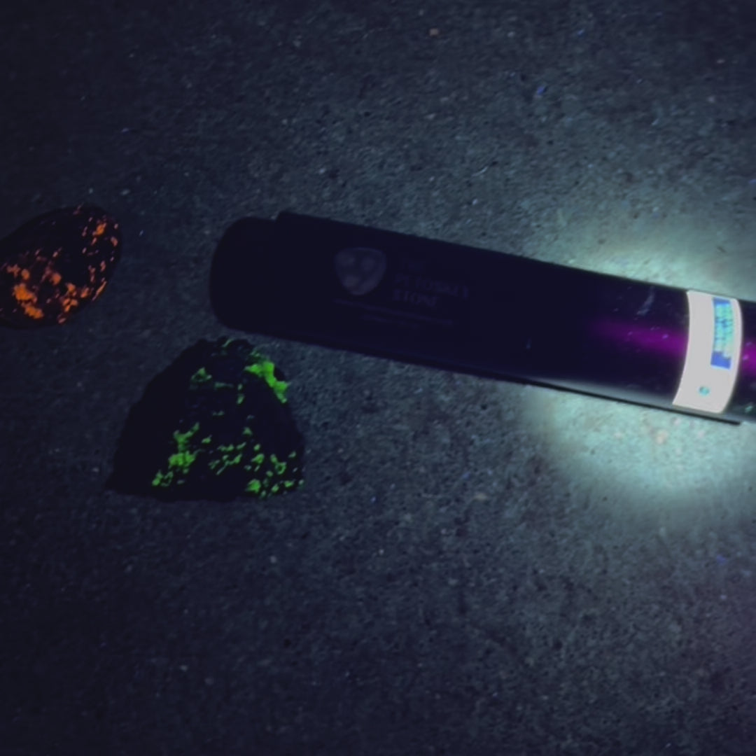 Mini UV Light with Yooperlite & Willemite Fluorescent Minerals – The ...